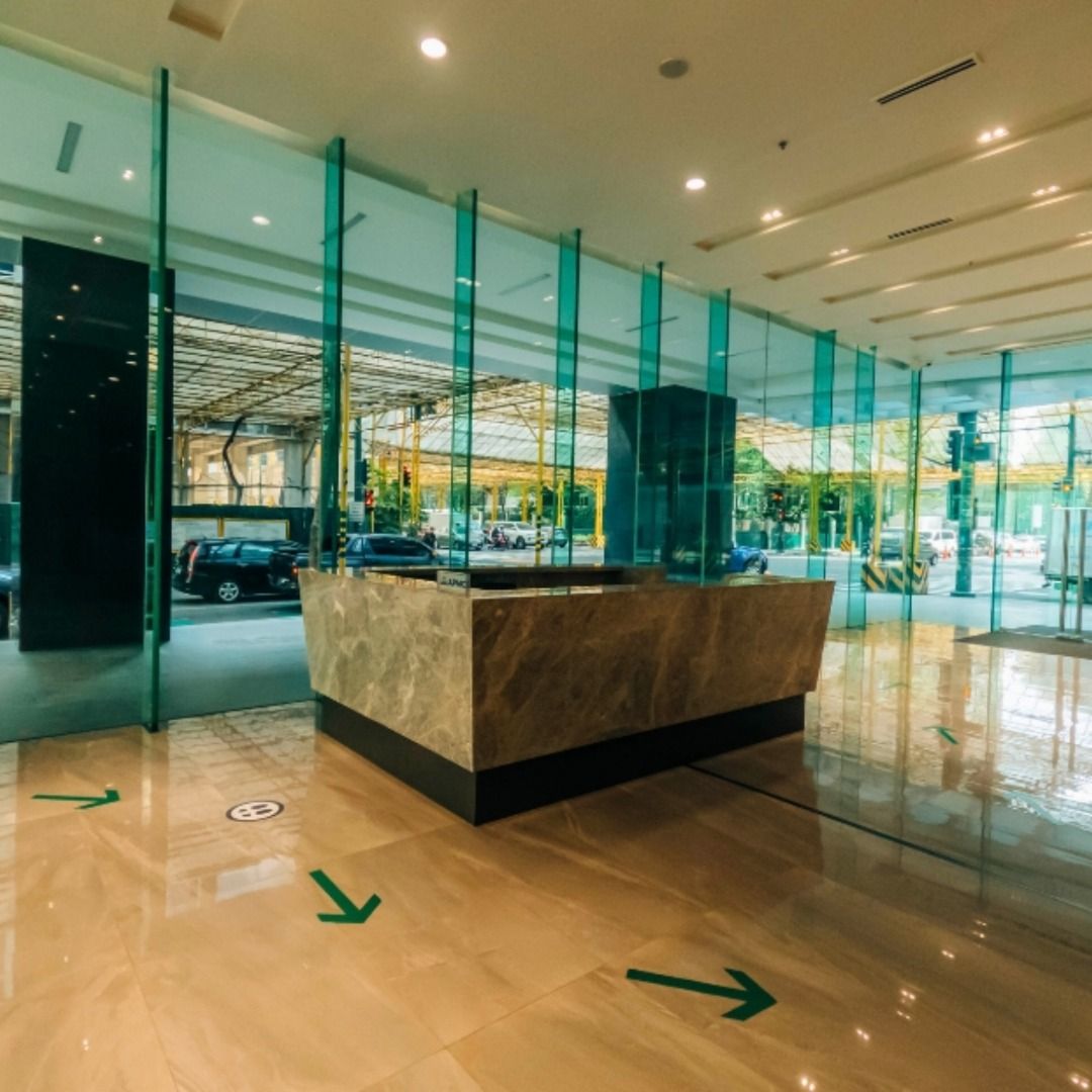 Park Triangle Corporate Plaza - Horizontal Vertical Properties